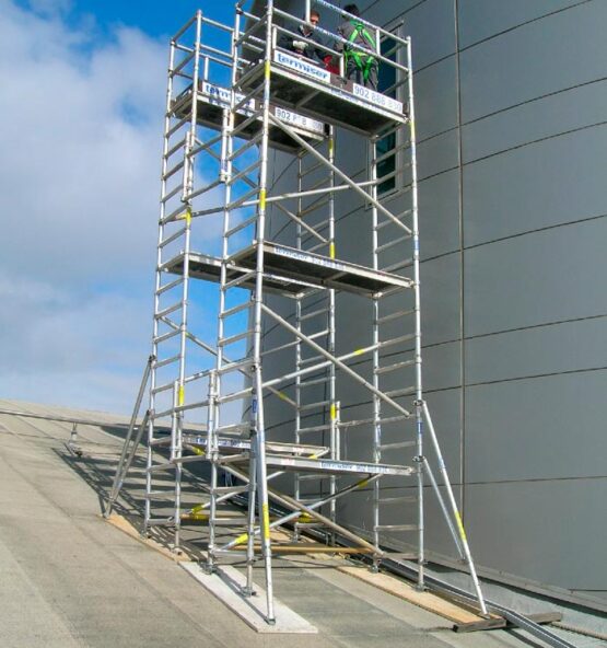 Alquiler y montaje de andamios de aluminio - ACP